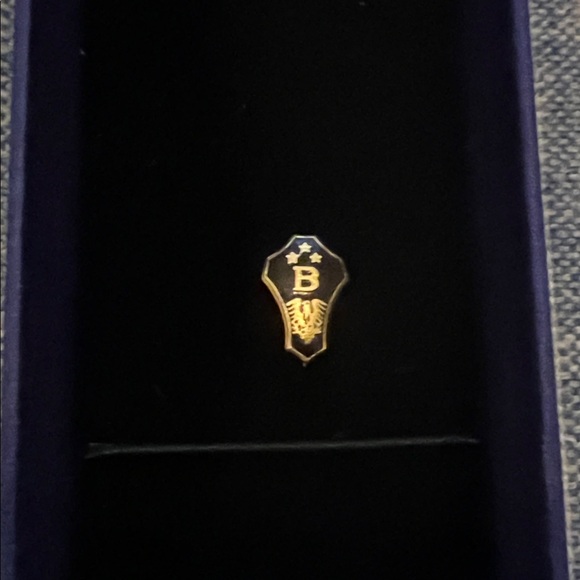 Jewelry | National Beta Club Black And Gold Lapel Pin | Poshmark